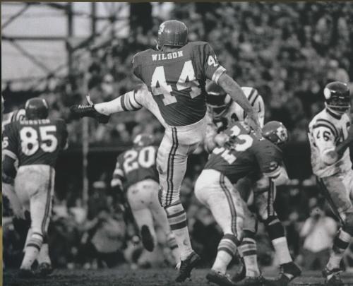 JERREL WILSON Chuck Hurston 1970 KANSAS CITY CHIEFS 1-11-70 8 X 10 ...