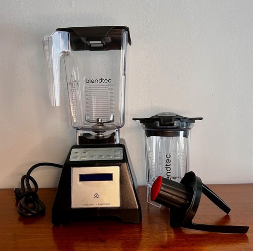 Blendtec Total Blender with WildSide+ Jar - Black, with twister jar set ...