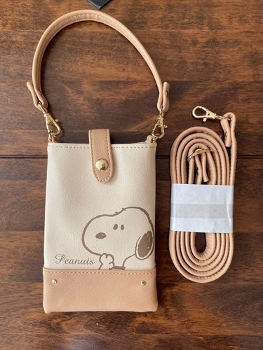 Snoopy Beige Smartphone Holder Pouch Removable Strap Long Unused Strap ...