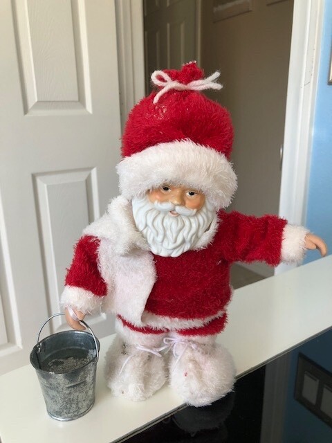 Vintage 10 in tall Christmas Plastic Face Santa Claus Plush Posable ...