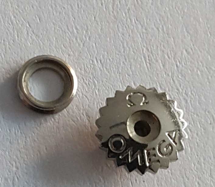 Omega 18KT White Gold Backwind Crown Part Number 16001 - Partial Set | eBay