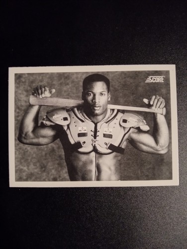BO JACKSON "BO KNOWS" ~ 1990 SCORE #697 "Black and White" ~ MINT SEE ...