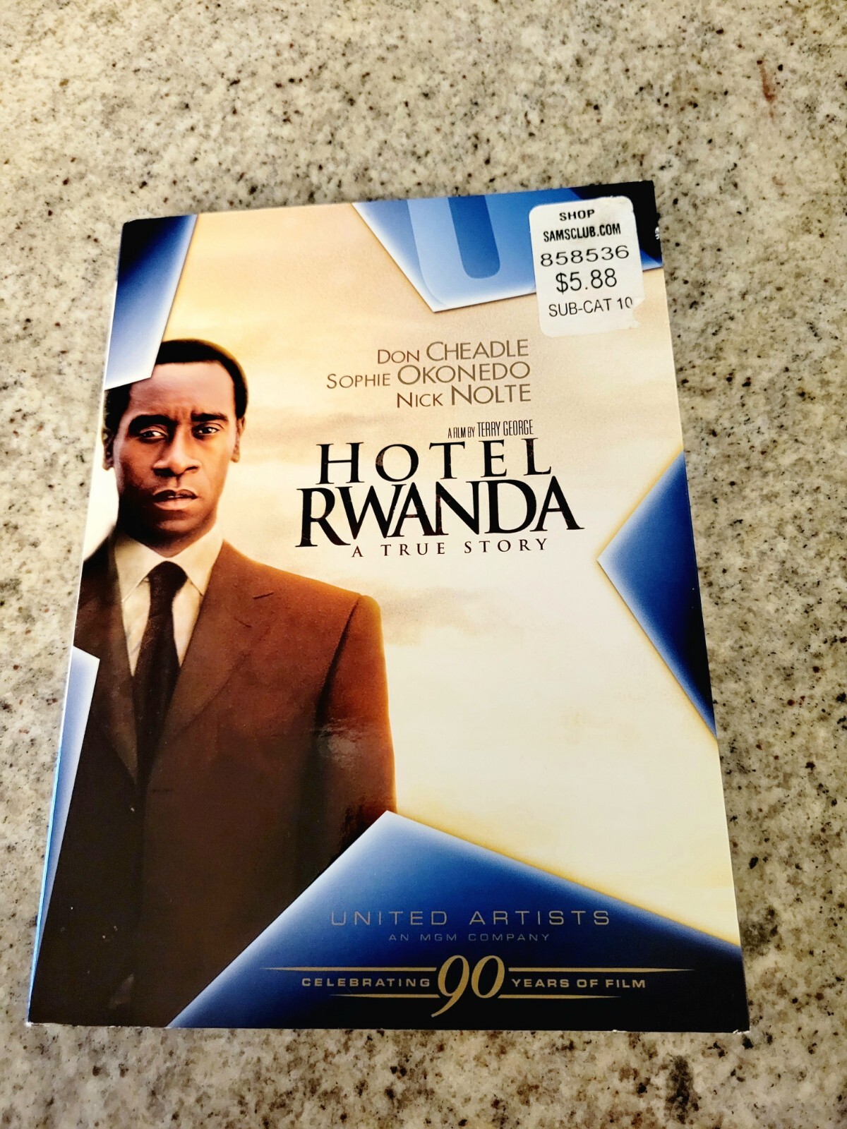 Hotel Rwanda DVD 2004 Widescreen New Sealed Slipcover Don Cheadle Nick ...