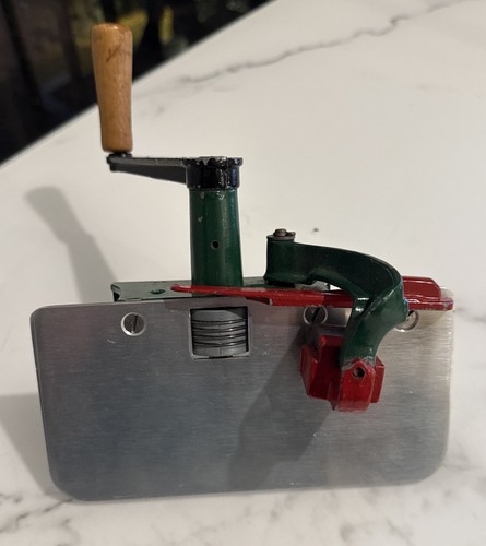 RIGBY Cloth Wool Cutting Stripping Machine & Box, Hook Rugs Made ...