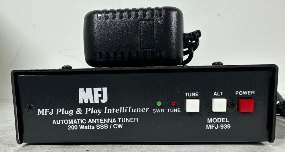 MFJ-939I IntelliTuner Plug & Play 200W Automatic Antenna Tuner and Icom ...