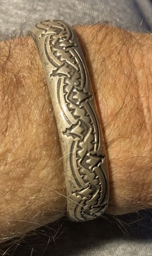 Old Navajo TAHE Sterling Silver Cuff Bracelet - Gem