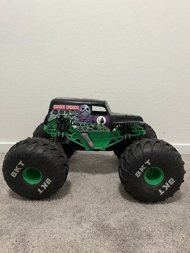 Monster Jam Official Mega Grave Digger All-Terrain RC Monster Truck w ...