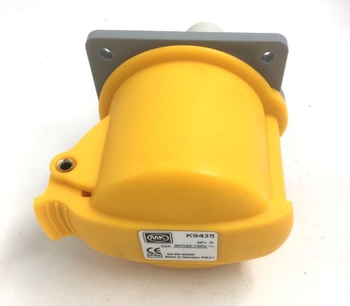 MK Commando Socket Panel Straight 32 Amp 3P+E 100-130 Volt (IP44) K9435 ...