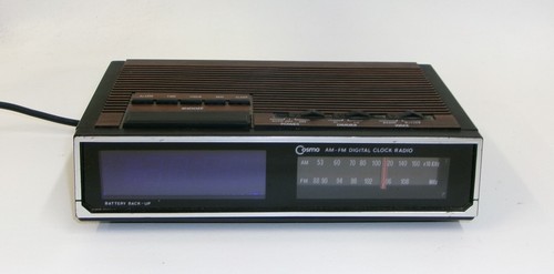 Cosmo AM/FM Digital Clock Radio Blue Display w/ Battery Back Up | eBay