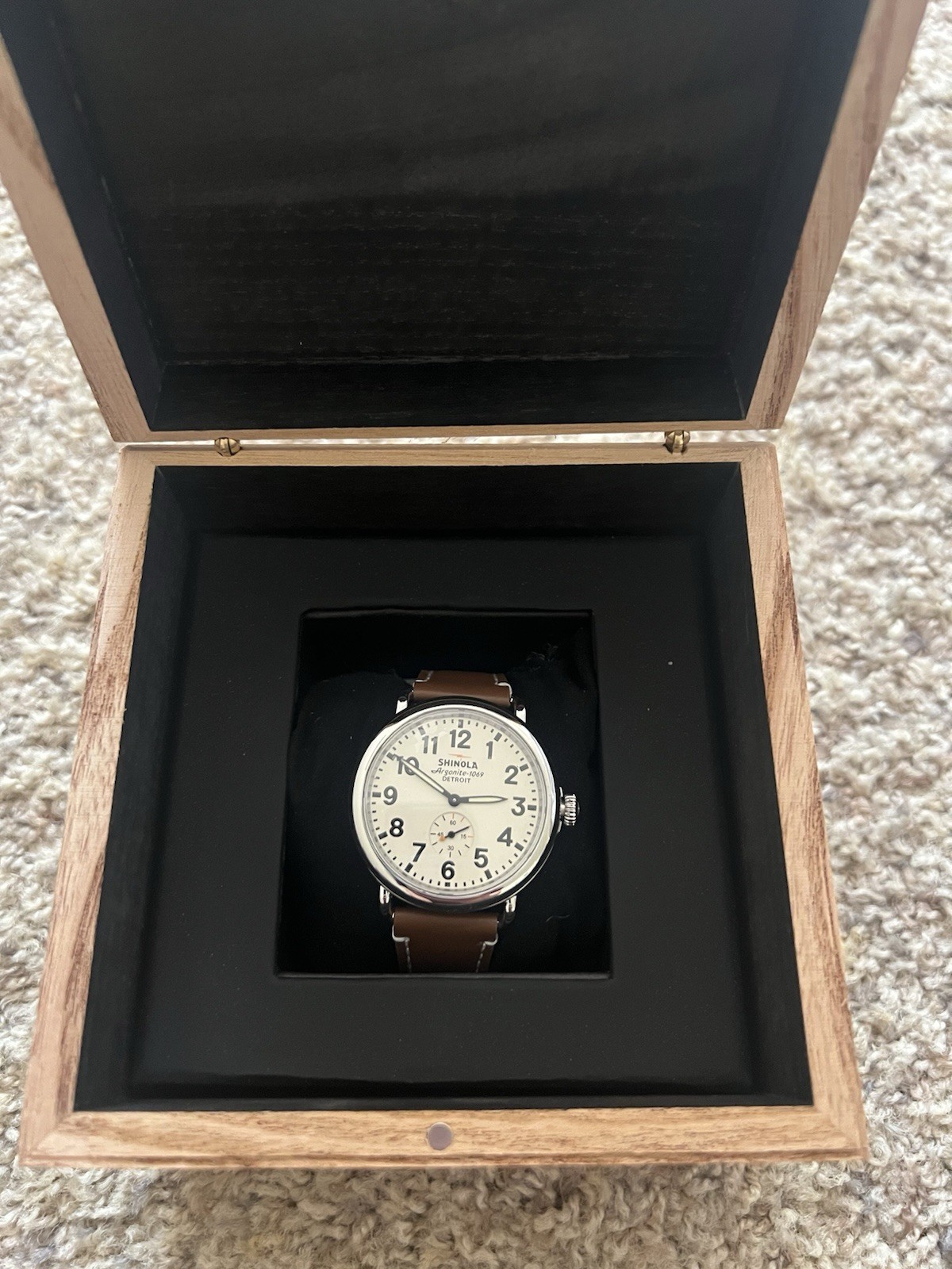 Shinola The Runwell 41mm Quartz Men's Watch Cream Dial and Dark Nut ...