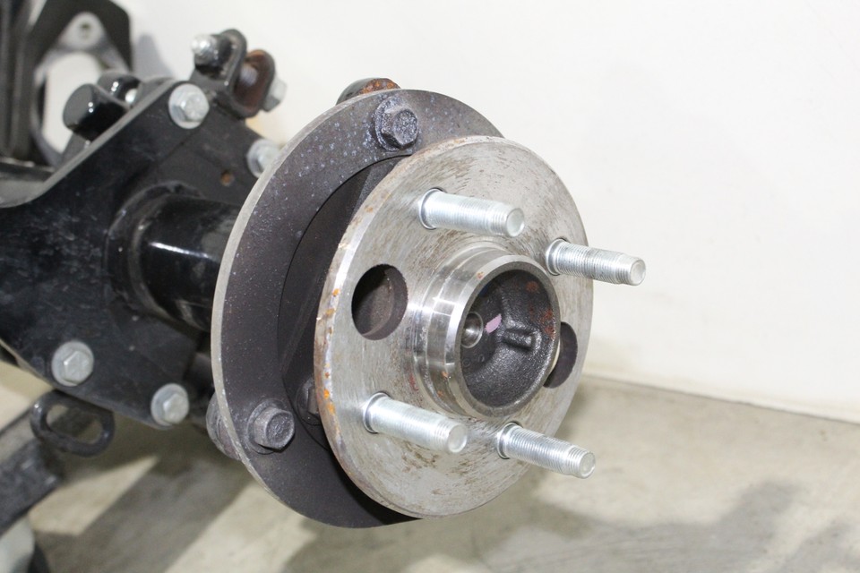 2009-2023 Harley Davidson Freewheeler Tri Glide Rear Axle End Assembly ...