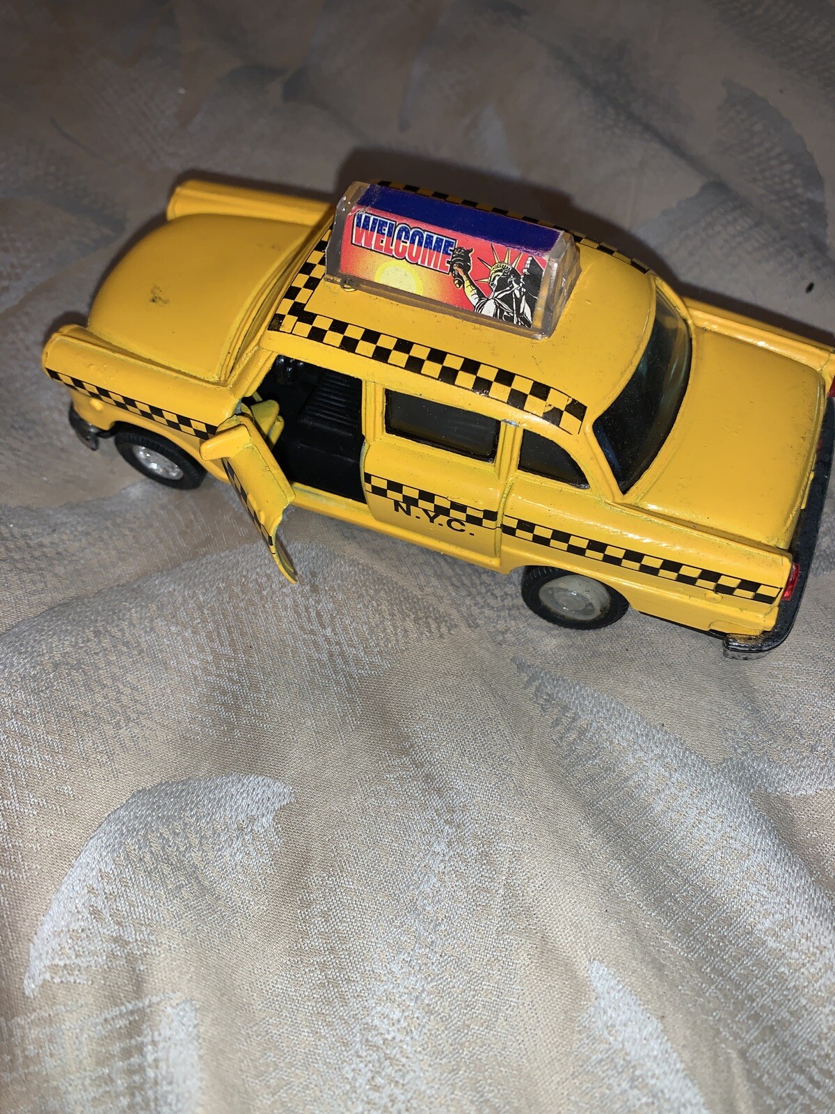 Shing Fat NYC Die Cast Yellow Taxi Cab Pull Back & Go 5" | eBay