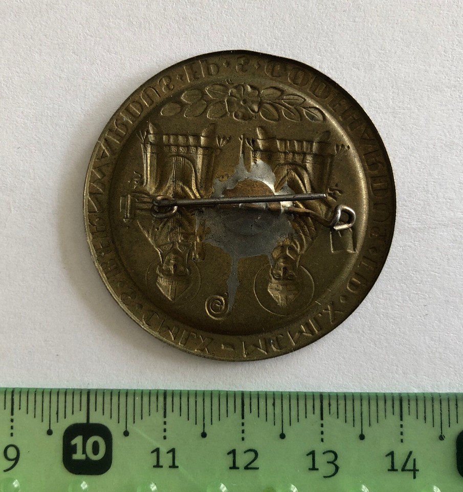 Embossed Metal Commemorative Religion Insignia Brooch 960-1960 REF65091 ...