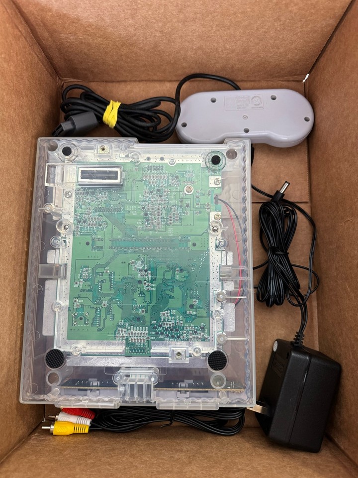 SNES CLEAR Shell, Controller, New A.V. & Power Cable *TESTED & WORKING ...