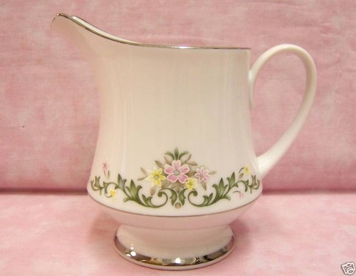 NORITAKE FINE CHINA CREAMER EARLY SPRING PATTERN #2362 | eBay