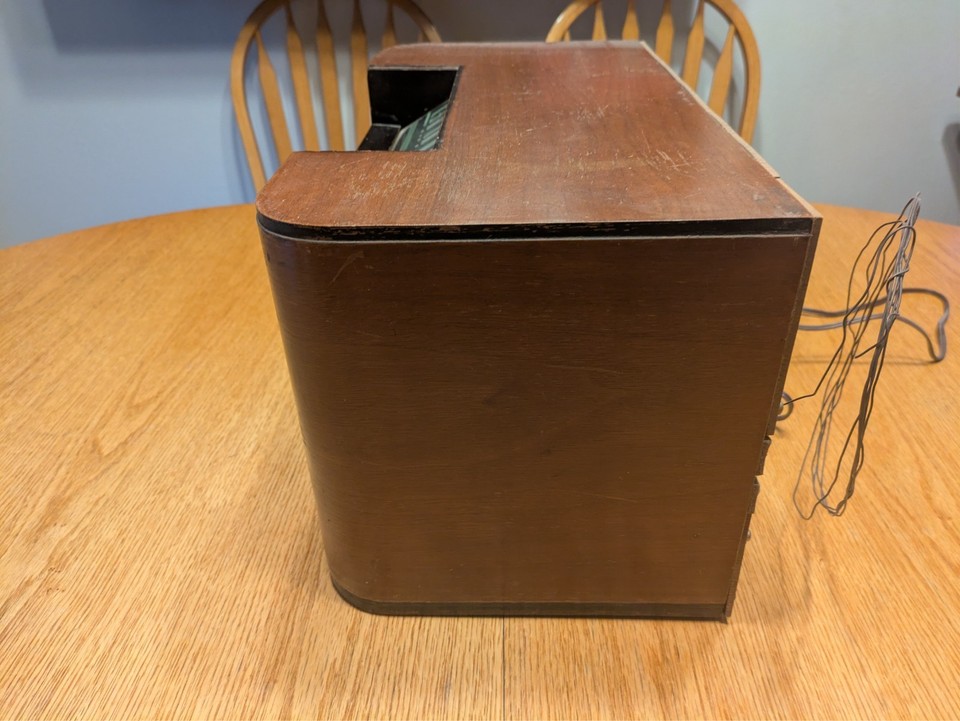 1940s Coronado Vintage Rare AM 4 Tube Radio AC-Plug Wood Cabinet ...
