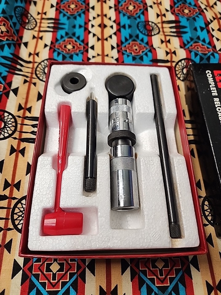 LEE LOADER COMPLETE RELOADING TOOL 32 REMINGTON 32 R. HAND LOADER ...