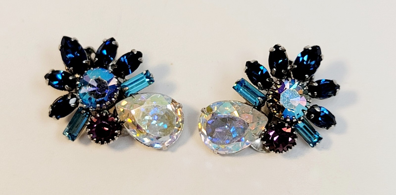 Vintage Gorgeous Purple Blue AB Rhinestone Brooch & E… - Gem