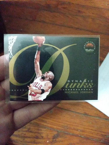 Michael Jordan 1993-94 Skybox Premium #D4 Dynamic Dunks Insert Chicago ...