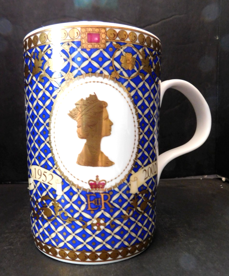 QUEEN ELIZABETH II 1952 - 2002 GOLDEN JUBILEE MUG BY JAMES SADLER (P ...