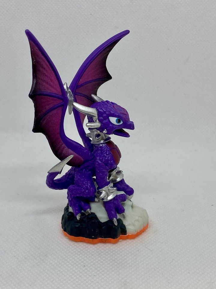 CYNDER - UNDEAD ELEMENT SKYLANDERS GIANTS FIGURE | eBay