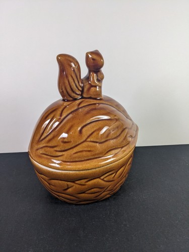 Vintage Style Squirrel Nut Bowl Glazed Ceramic Acorn Lidded Jar Bowl ...