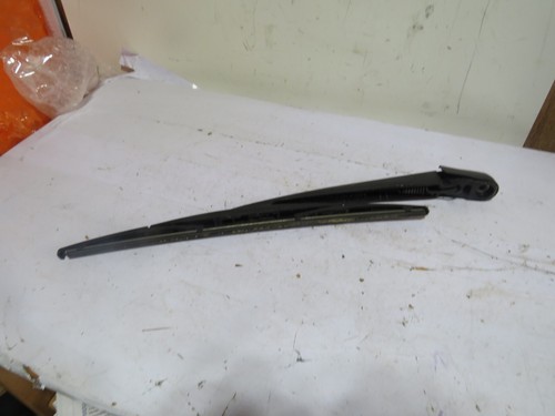 2009 SUBARU TRIBECA REAR WIPER ARM | eBay