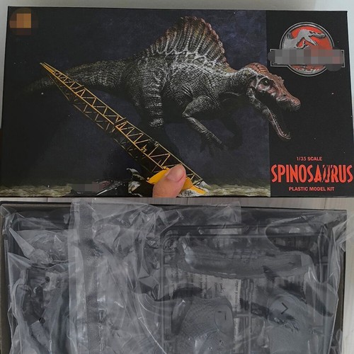 X-PLUS Spinosaurus 1/35 Scale Dinosaur Plastic Model Kit 411-200099CP ...
