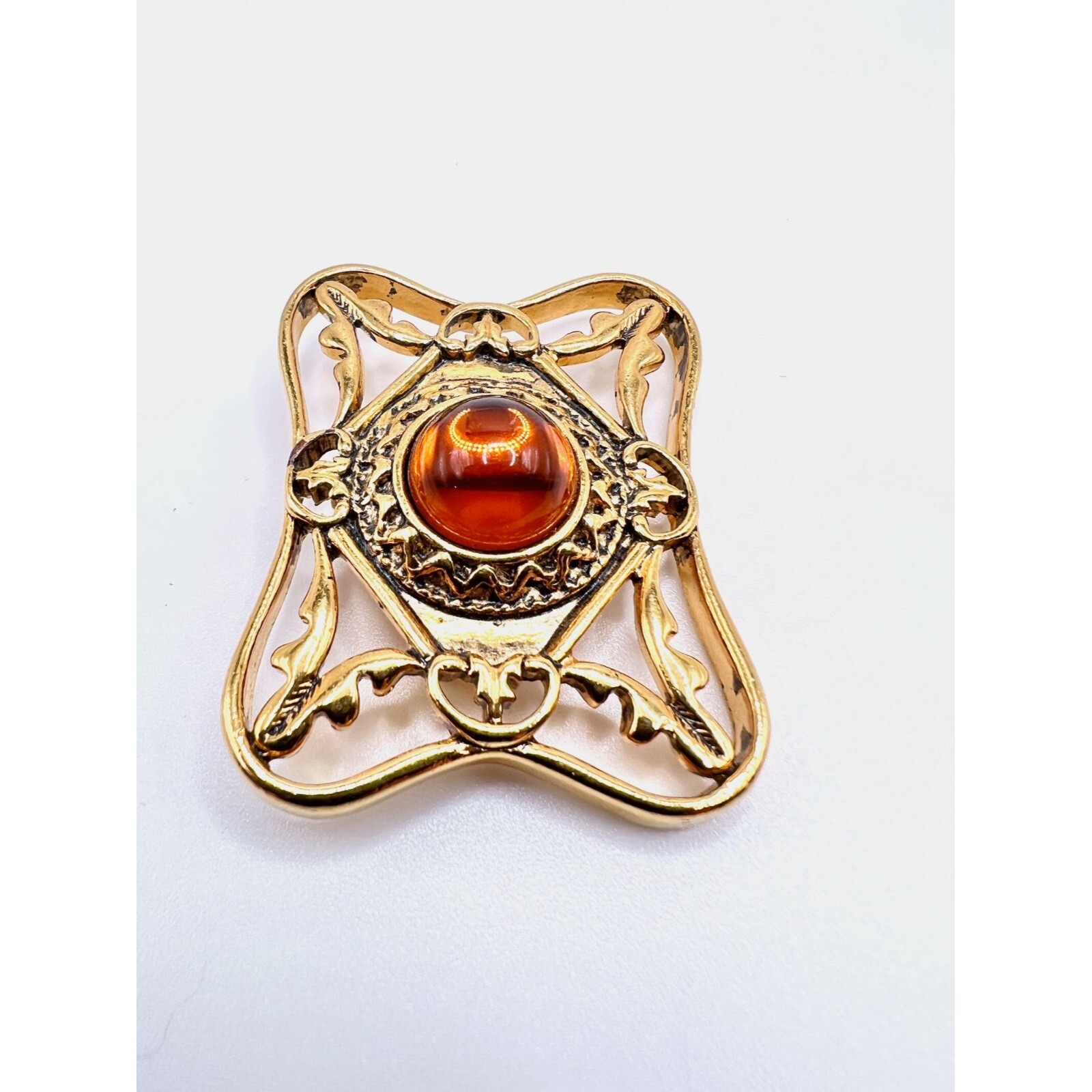 Avon Ornate Renaissance Rev Brooch Gold tone w/Amber … - Gem