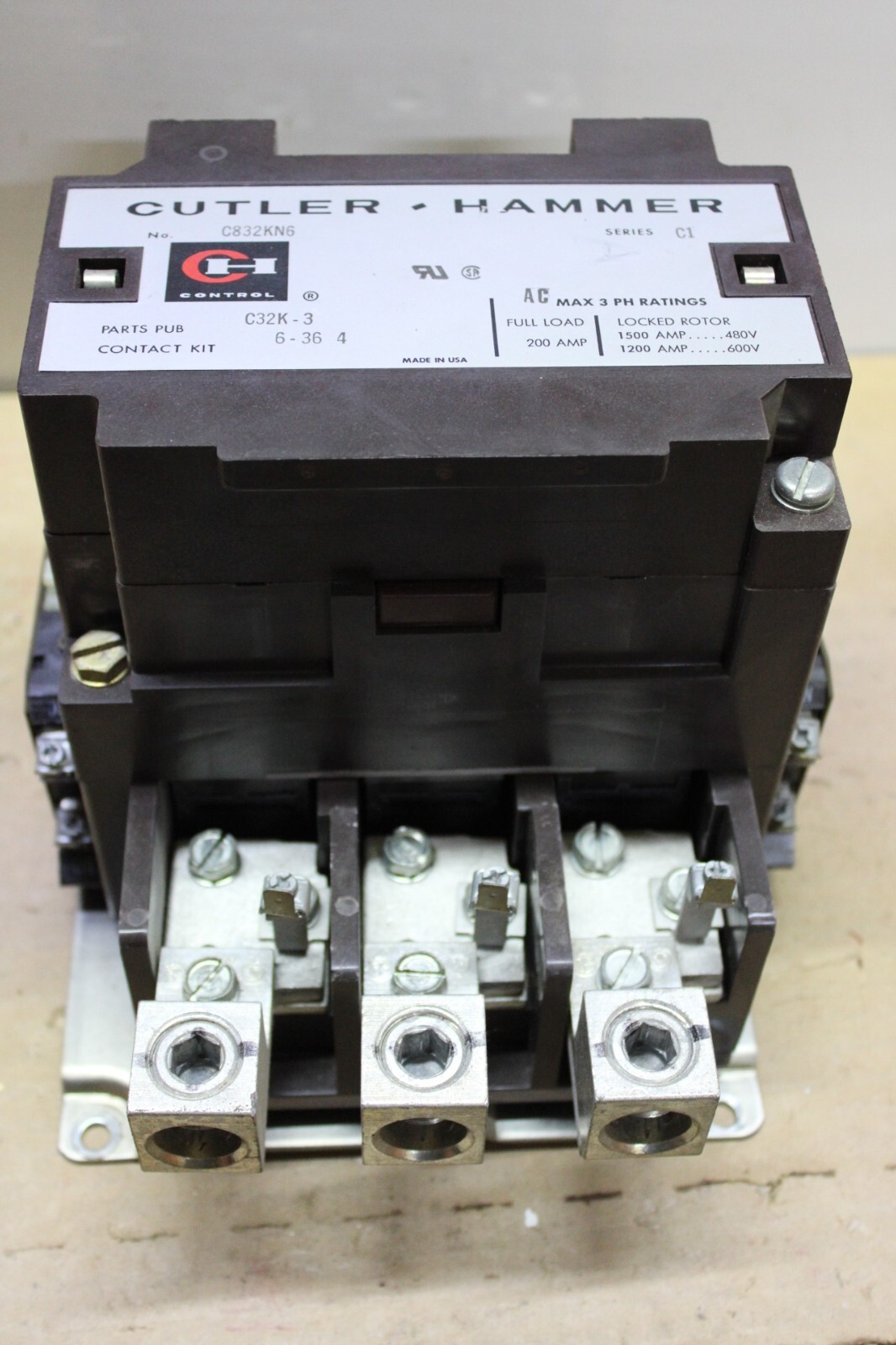 Cutler-Hammer Series C1 C832KN6 600V 200A Motor Contactor for sale ...