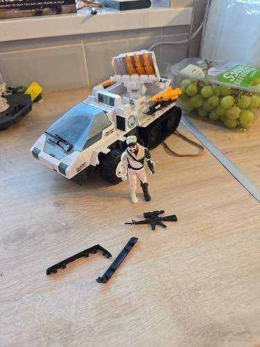 VINTAGE ACTION FORCE SNOW CAT VEHICLE & FROSTBITE FIGURE + Instructions ...