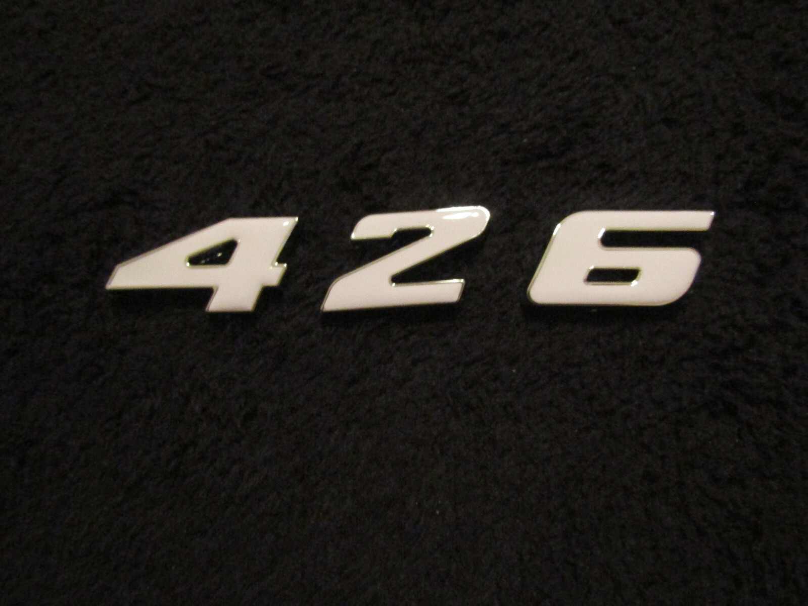 426 ENGINE ID FENDER HOOD SCOOP QUARTER TRUNK EMBLEM WHITE FITS DODGE ...