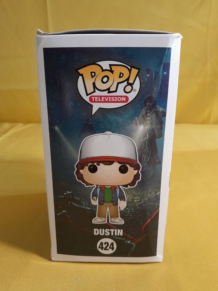 FUNKO POP Dustin Stranger Things 424 Barnes & Noble Exclusive W ...
