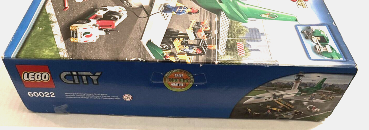 Lego City Airport Cargo Terminal 60022 Set W Plane