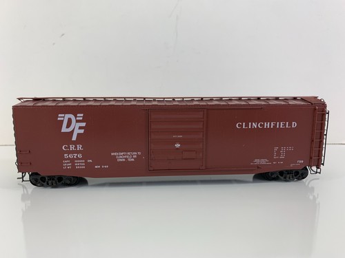 Kadee Cars 6101 Clinchfield CRR 50' PS-1 Boxcar #5676, HO scale | eBay