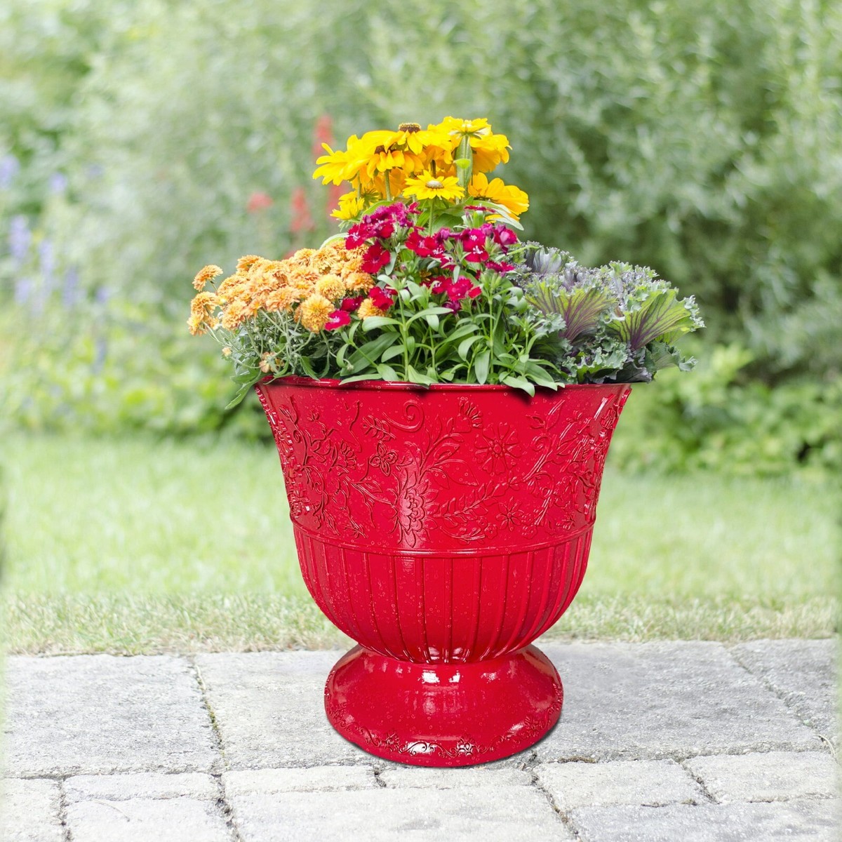 Huge Outdoor Decorative Urns Transforming This Backyard Into A