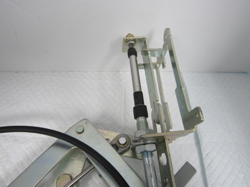 ALLEN BRADLEY* 560U CIRCUIT BREAKER OPERATING ASSEMBLY W/HANDLE & HINGE ...