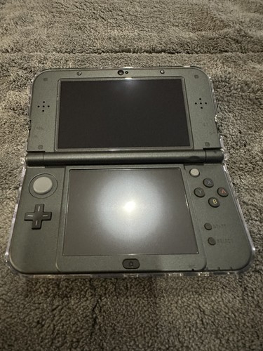 'New' Nintendo 3DS XL Metallic Black Top IPS Screen, Like New Condition ...