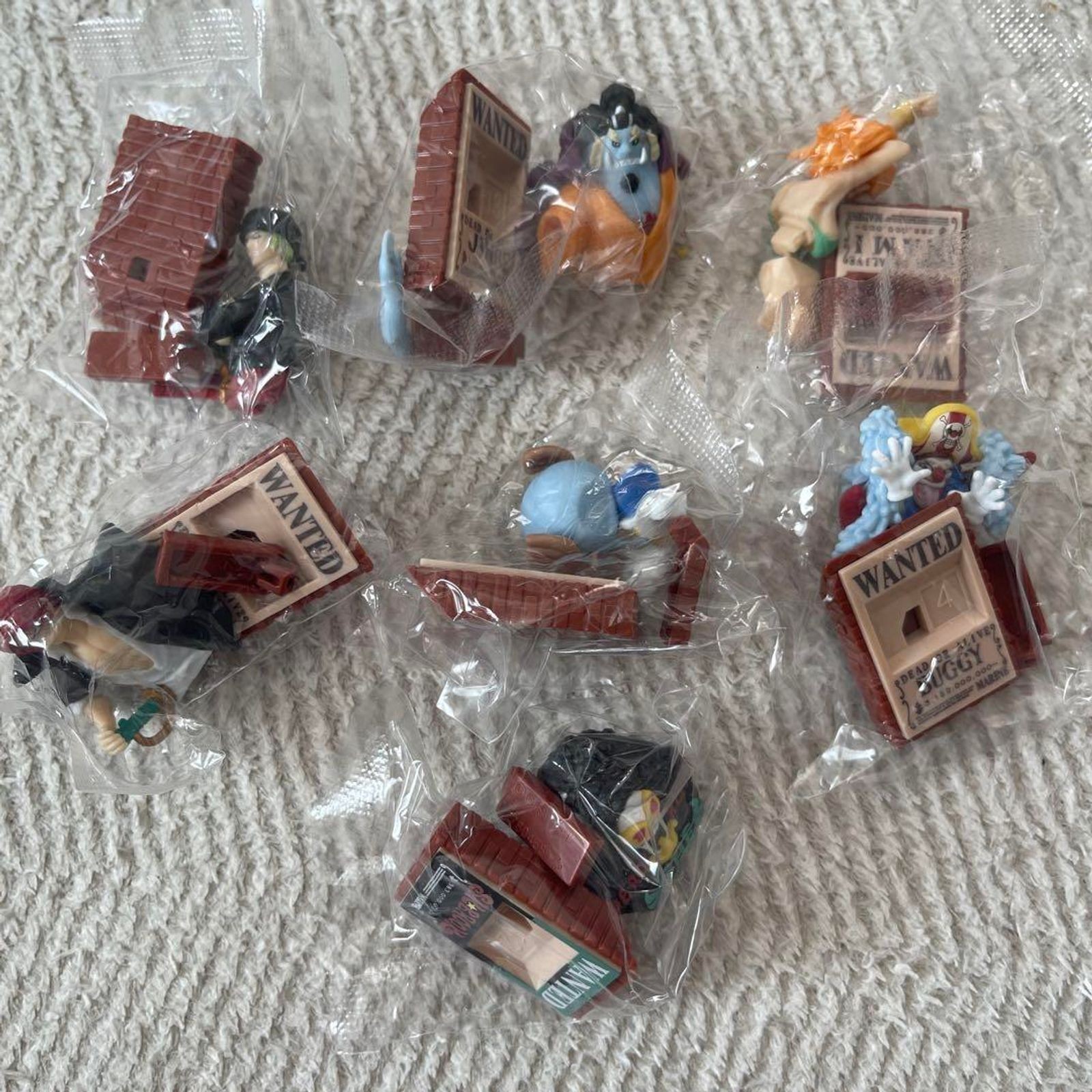 One Piece 7pc Figure Set: Shanks, Zoro, Nami, Jinbe, Buggy, Chopper ...