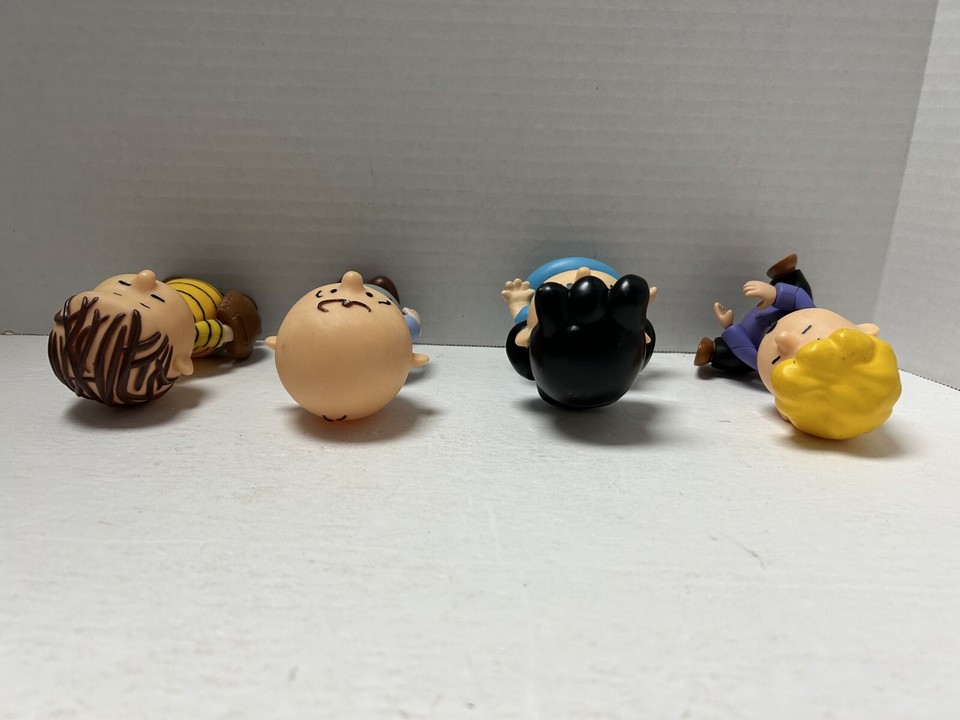 Memory Lane Peanuts Charlie Brown, Lucy, Schroeder, Linus Poseable ...