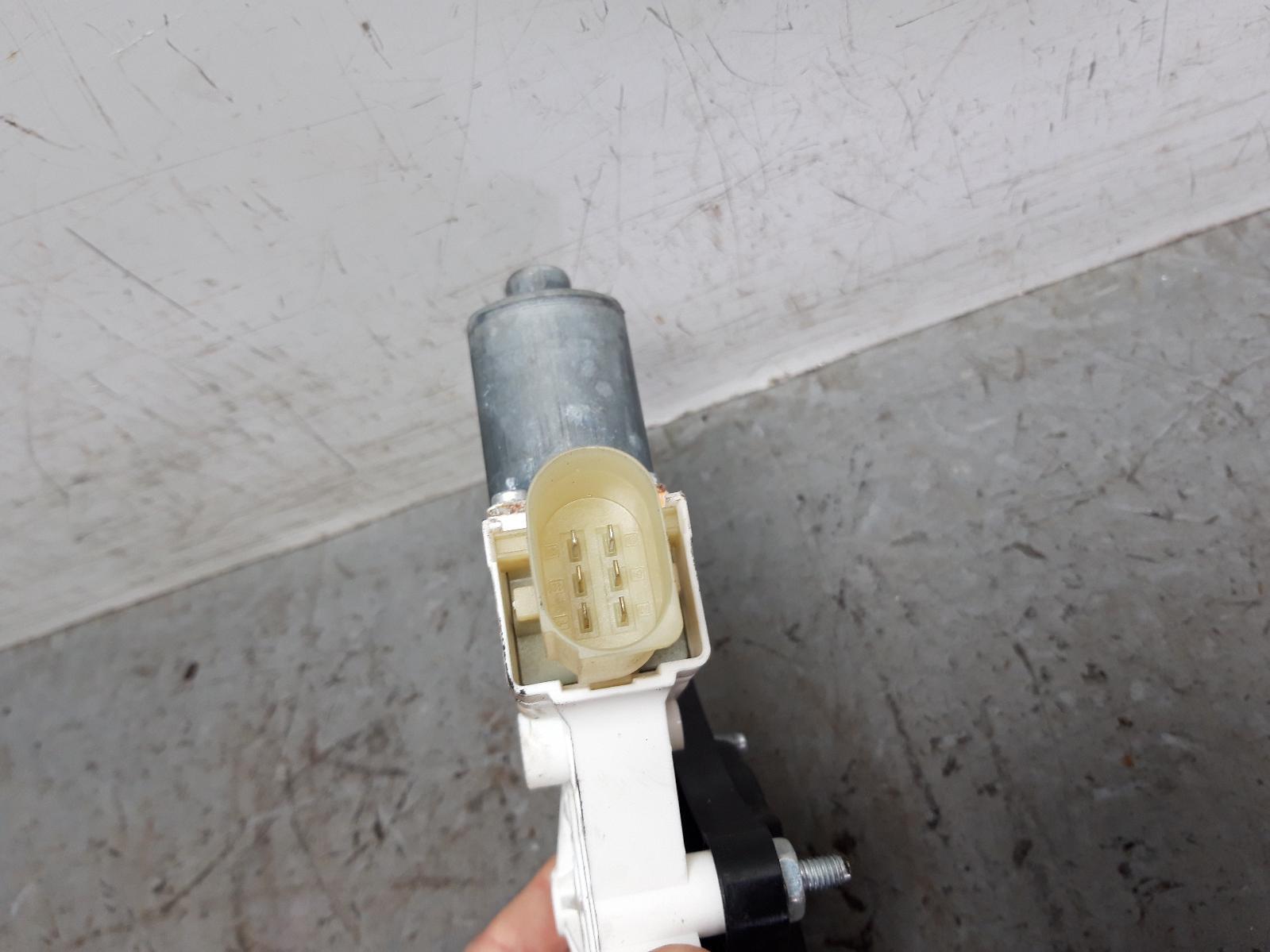 BMW 4 SERIES 13-20 Year O/S Front Driver Window Regulator 2 Door ...