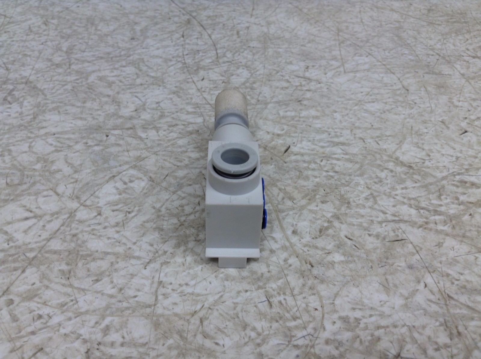 SMC R3/5 AN15-C08 Pneumatic Muffler Silencer R3/5 AN15C08 | eBay