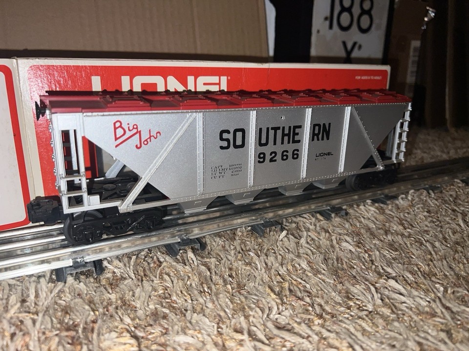 Lionel Electric Trains 6-9266 Southern Railway “Big John” Covered ...