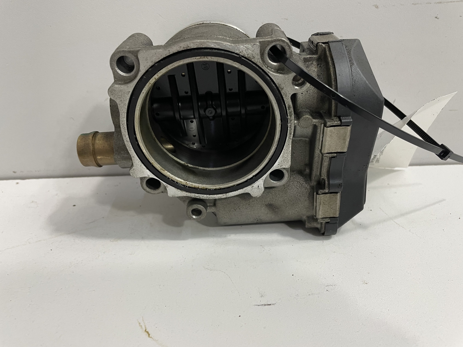 BMW 3 F30 F31 F35 5 F10 F11 F18 Throttle Body N20/N26 engines 2013 ...