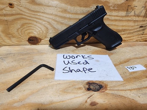 Used Glock G17 Gen 5 .177 Cal Metal Blowback CO2 Pellet Pistol Auction ...