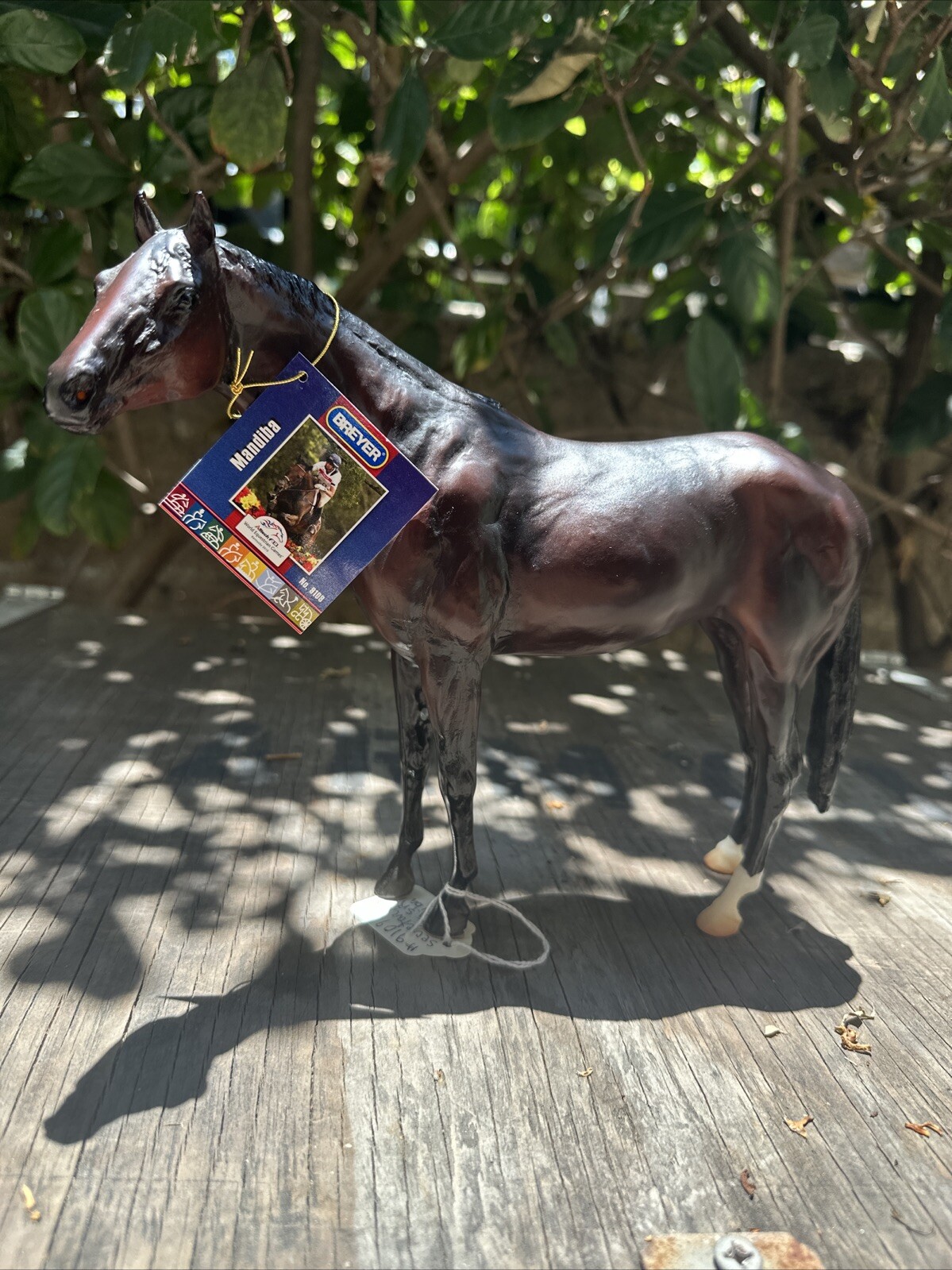 Breyer Bay Mandiba Secretariat 9109 2010 Limited Edition of 500 | eBay