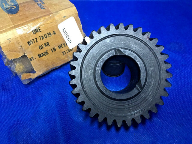 Ford D5TZ-7A029-A Transmission Gear NOS OEM 32 Helical 34 Clutch Teeth ...