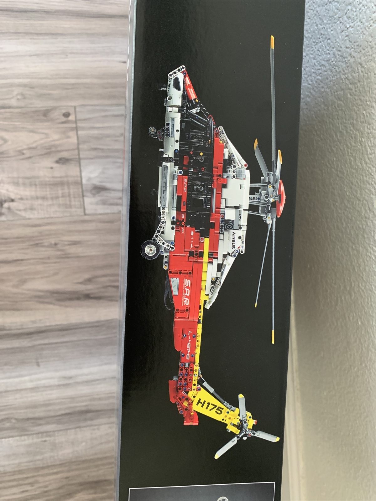 LEGO Technic 42145 Airbus H175 Rescue Helicopter - 2,001 pieces & 100% ...