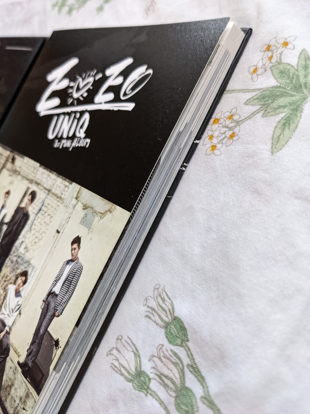 uniq eoeo kpop mini album + sungjoo photocard (rare) | eBay