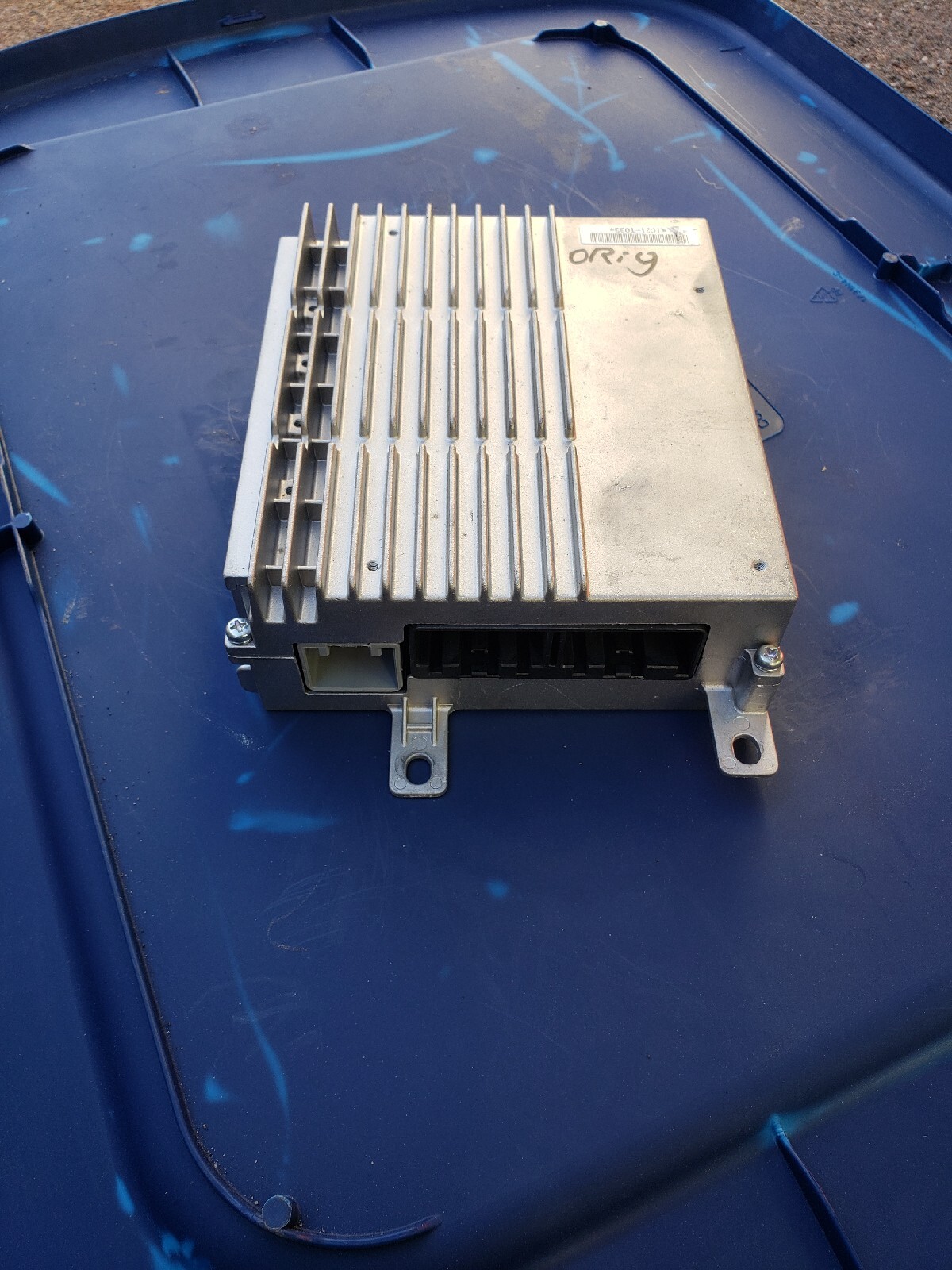 2005-2008 FORD ESCAPE / MARINER HYBRID BATTERY CONTROL UNIT L724-T050 ...